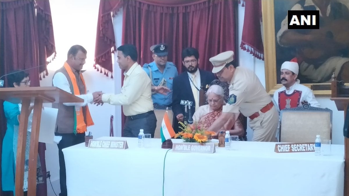 Deepak Prabhu Pauskar sworn-in as Goa cabinet minister