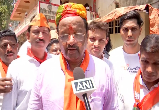 Sanjay Nirupam uses Urmila Matondkar as scapegoat, says BJP's Gopal Shetty