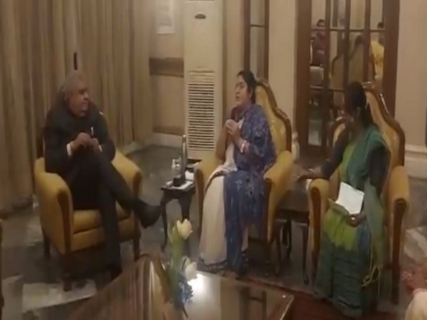 Locket Chatterjee meets Dhankhar to discuss child rights violation at ...