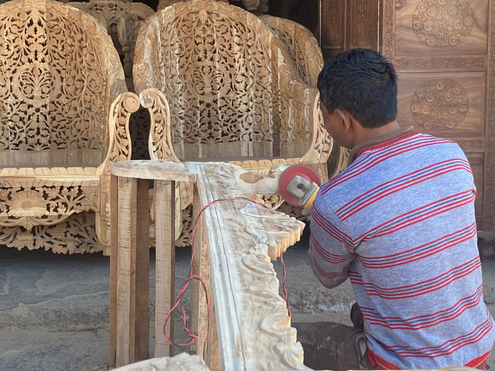 Sales of Saharanpur wooden products surged amid COVID-19 pandemic, says ...