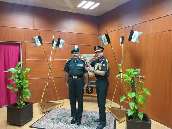 Param Vir Chakra awardee Subedar Major Yogendra Singh Yadav conferred ...