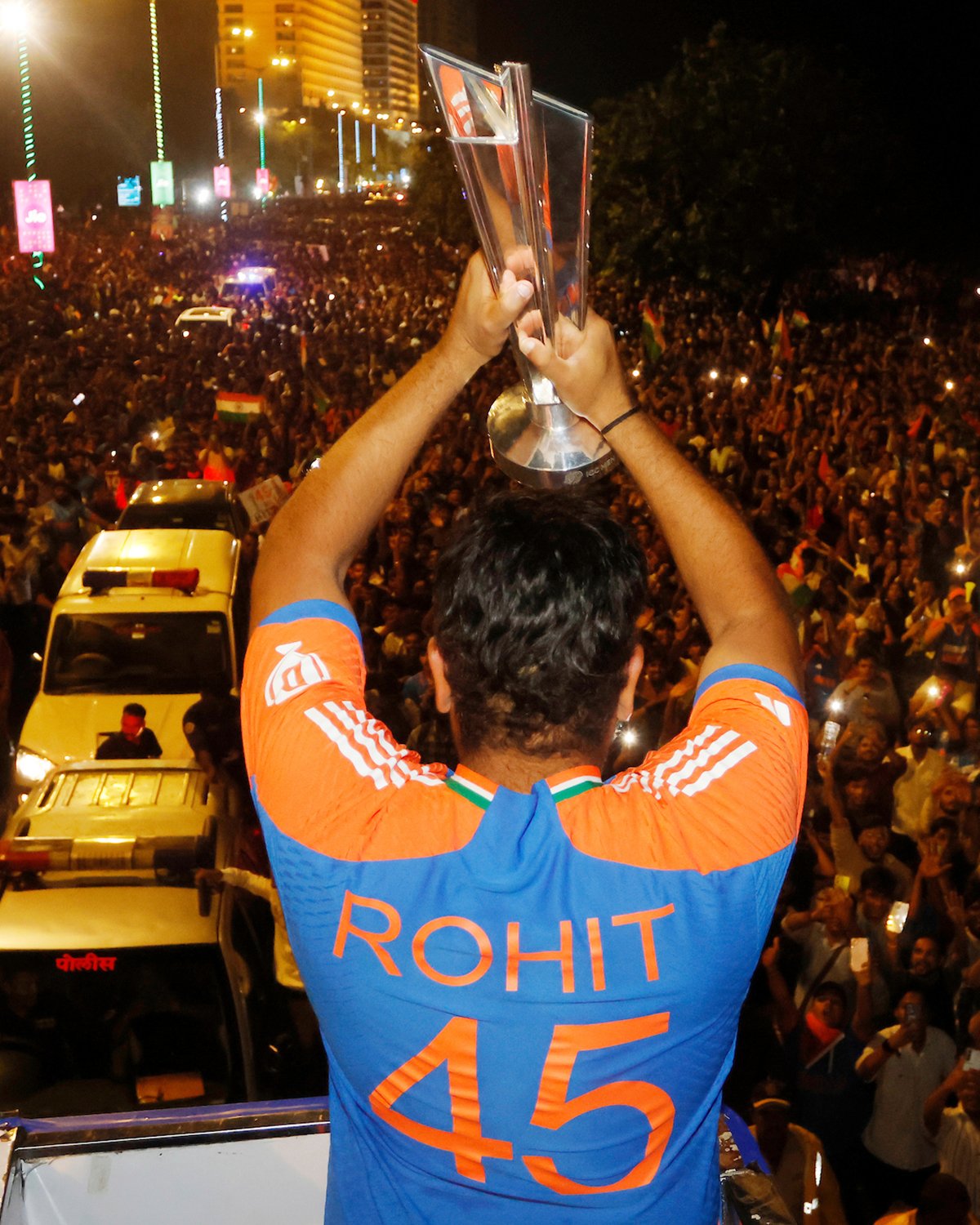 A look into some iconic pictures from Team India's T20 WC win parade at ...