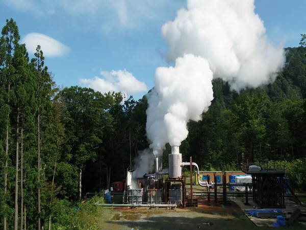 Idemitsu Kosan introduces clean energy in Japan