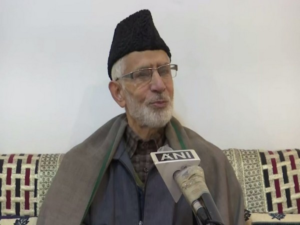 Forty days of harsh winter 'Chillai Kalan' commences in Kashmir valley