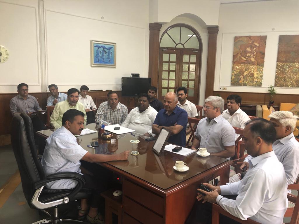 Delhi CM holds cabinet meeting to review development work