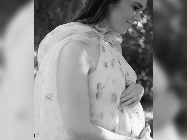 Mandy Moore shares new baby bump photo from maternity shoot