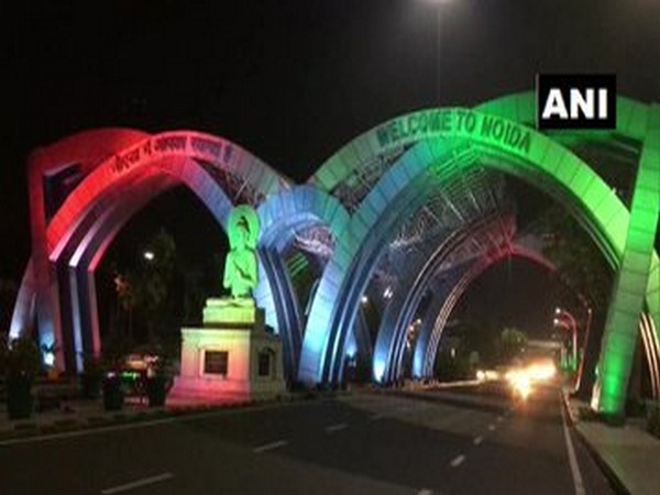 Noida entry gate at Delhi-UP border lit up in tricolour on I-Day