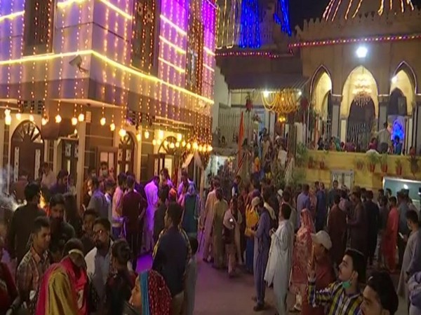 Hindus in Pakistan celebrate Diwali following COVID-19 SOPs