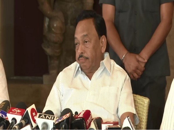 Bungalow constructed as per Development Control regulations 1991 ...