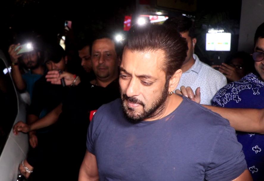 Salman Khan attends producer Murad Khetani's birthday party