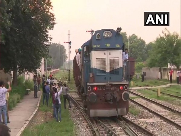 Samhjauta Express with 70 passengers on board enters Pakistan