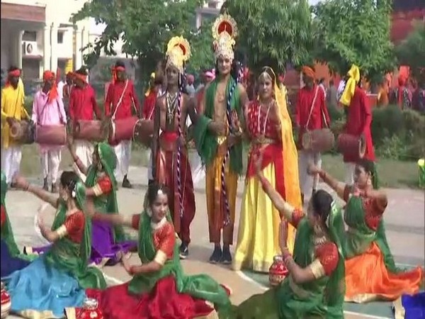 Deepotsav celebrations to begin on grand scale, 12,000 volunteers to ...