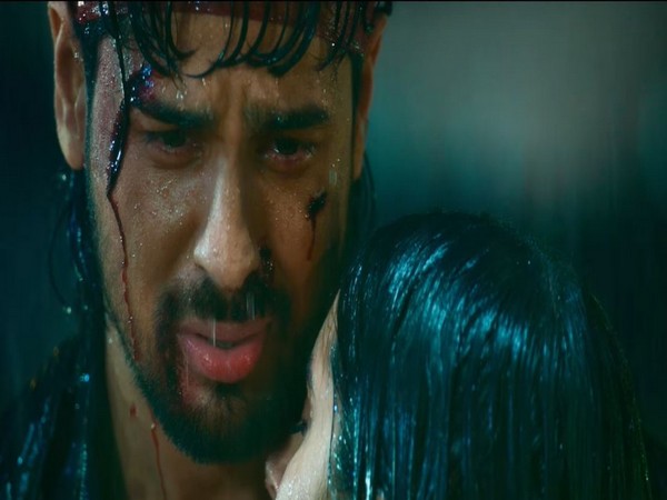 'Marjavaan' trailer: Riteish and Sidharth unleash their aggressive side