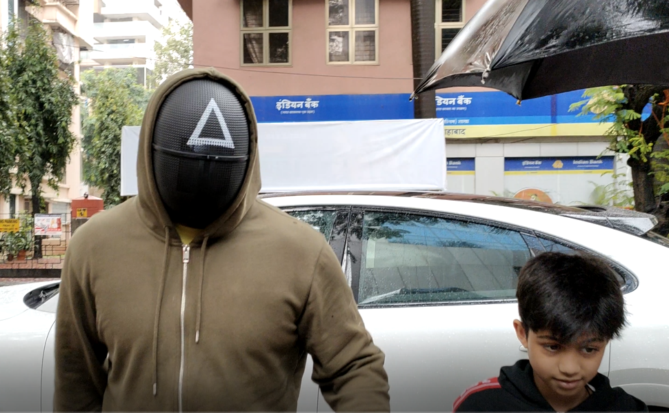 In Photos Raj Kundra Steps Out For Lunch In Yet Another Mask That