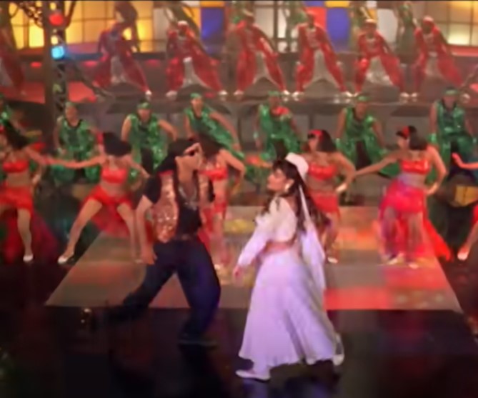 Welcome To The Jungle: Take a look at Akshay Kumar and Raveena Tandon's on-screen chemistry