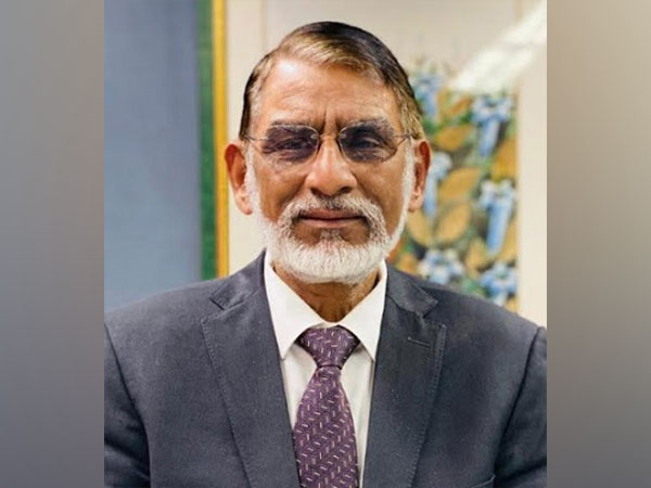 Raksha4U brings the Boon of 'JugJugJiyo' with its New Campaign