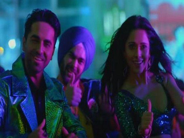 Get ready to groove to 'Gat Gat' from 'Dream Girl'