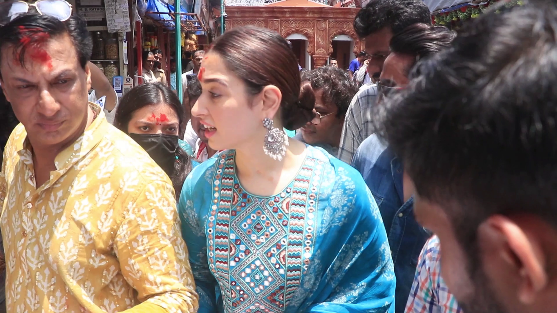 Tamannaah Bhatia, Madhur Bhandarkar, Shamita Shetty with family seek ...