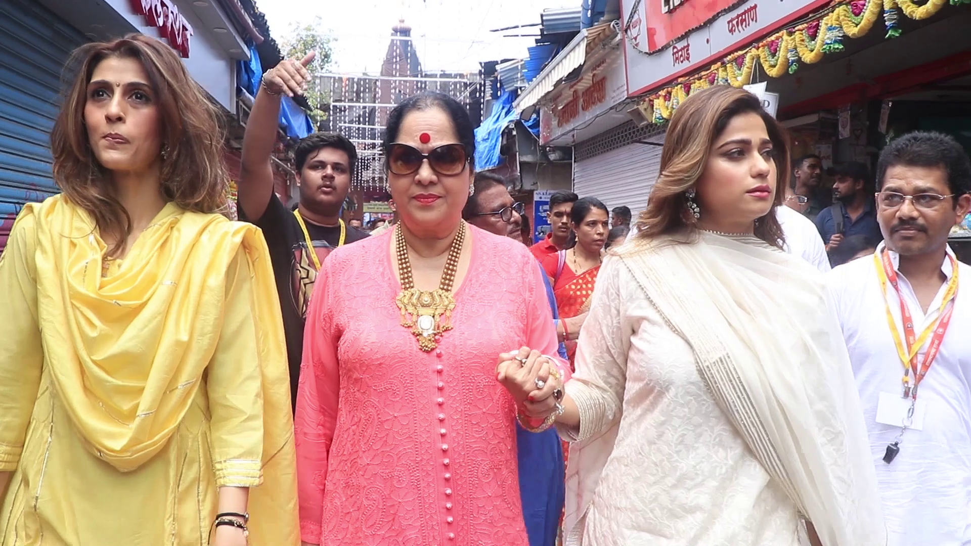 Tamannaah Bhatia, Madhur Bhandarkar, Shamita Shetty with family seek ...