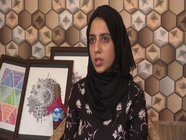 Young artist in Srinagar astounds with Mandala art