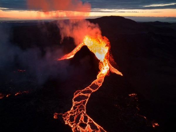 Study shows volcanoes have stabilised temperatures at Earth's surface